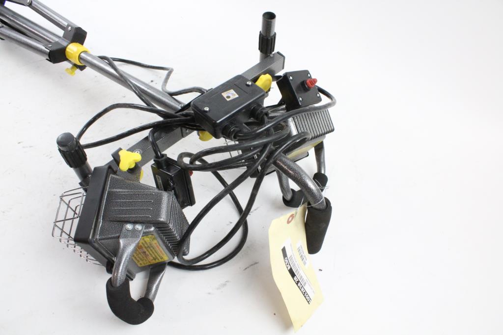 Chicago Electric Halogen Work Light | Property Room