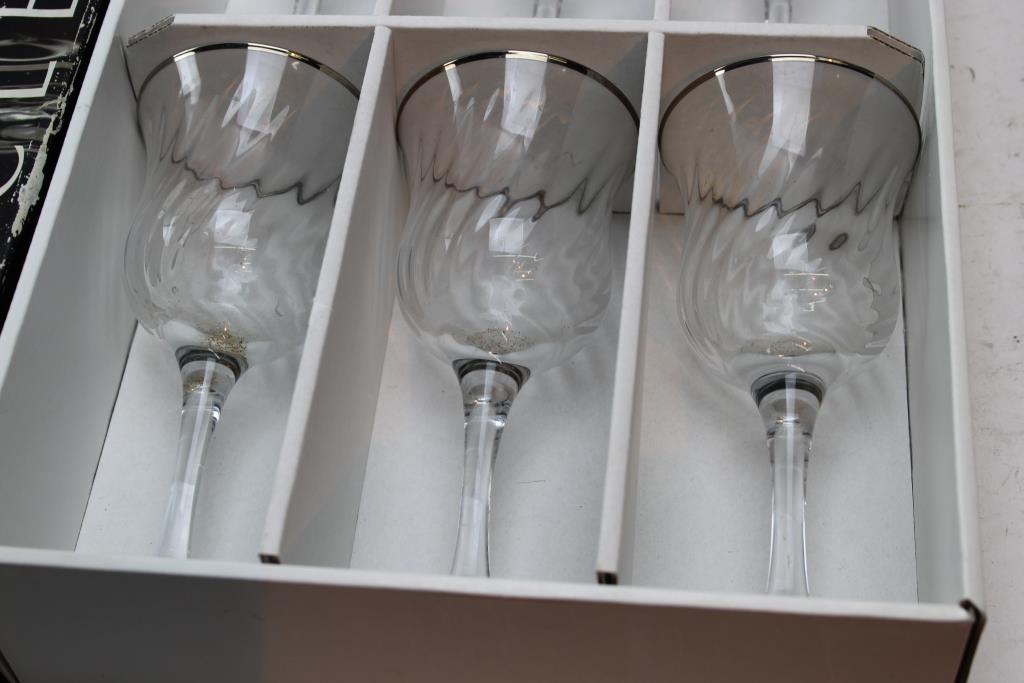 Circleware Maxim Platinum Wine Glasses 6 Pieces | Property Room