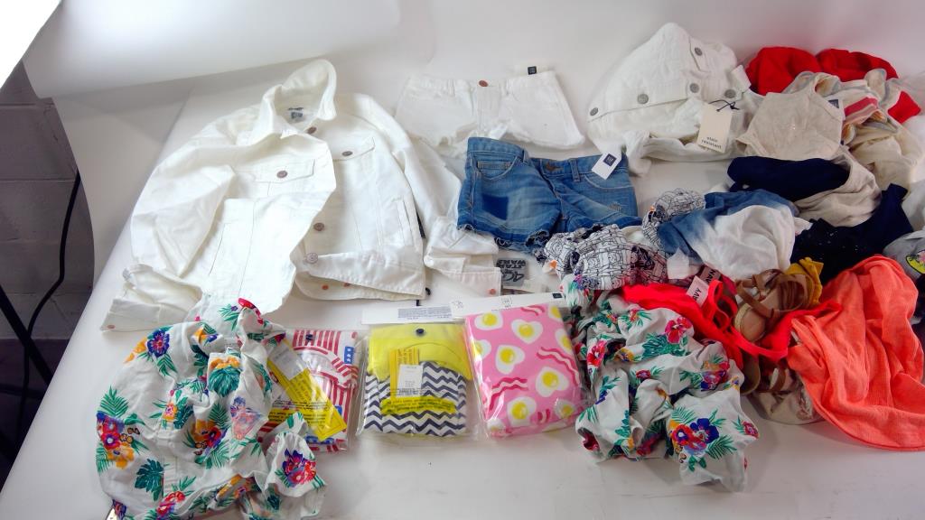 Clothing Lot, 10+ Pieces | Property Room