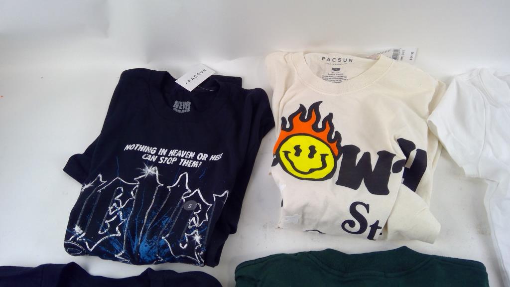 Clothing Lot, 10 Pieces | Property Room