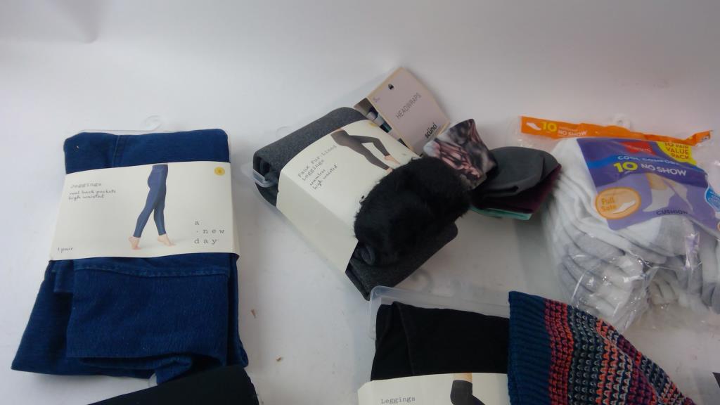 Clothing Lot, 4+ Pieces | Property Room