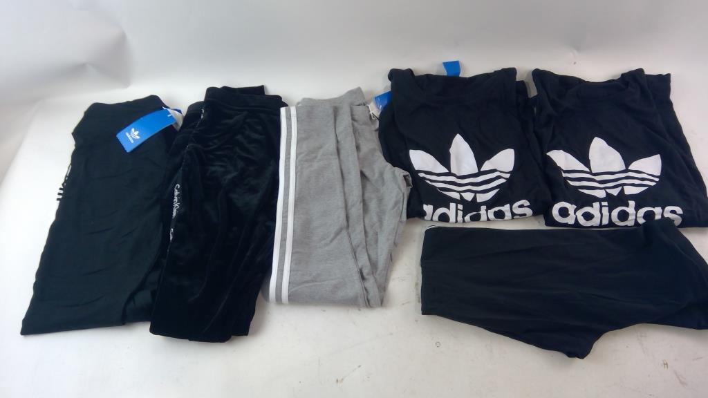 Clothing Lot, 4+ Pieces | Property Room
