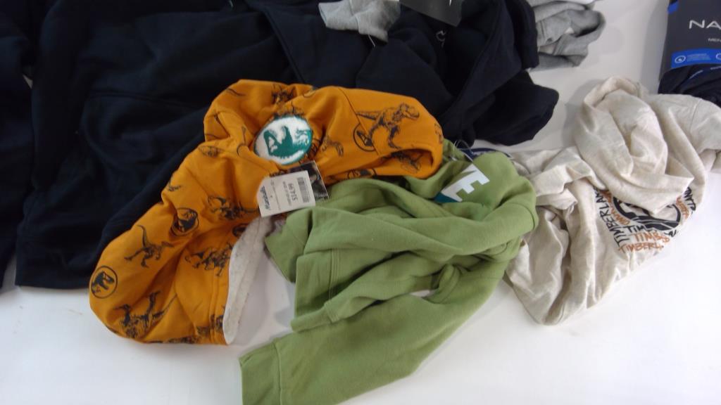 Clothing Lot, 5+ Pieces | Property Room
