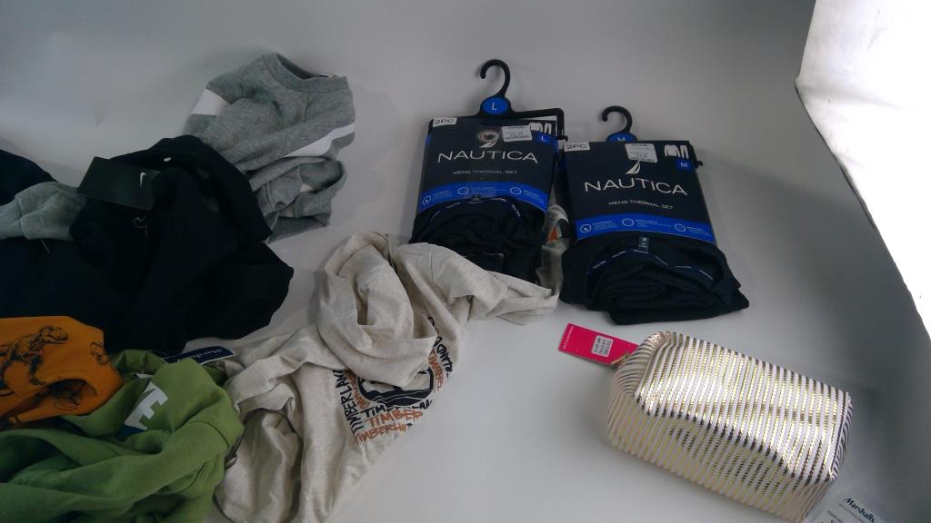 Clothing Lot, 5+ Pieces | Property Room