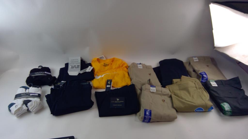 Clothing Lot, 5+ Pieces | Property Room