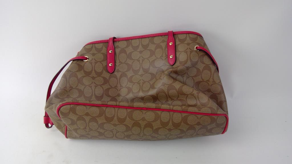 Coach Carryall In Signature Canvas, B1721-F57842 | Property Room