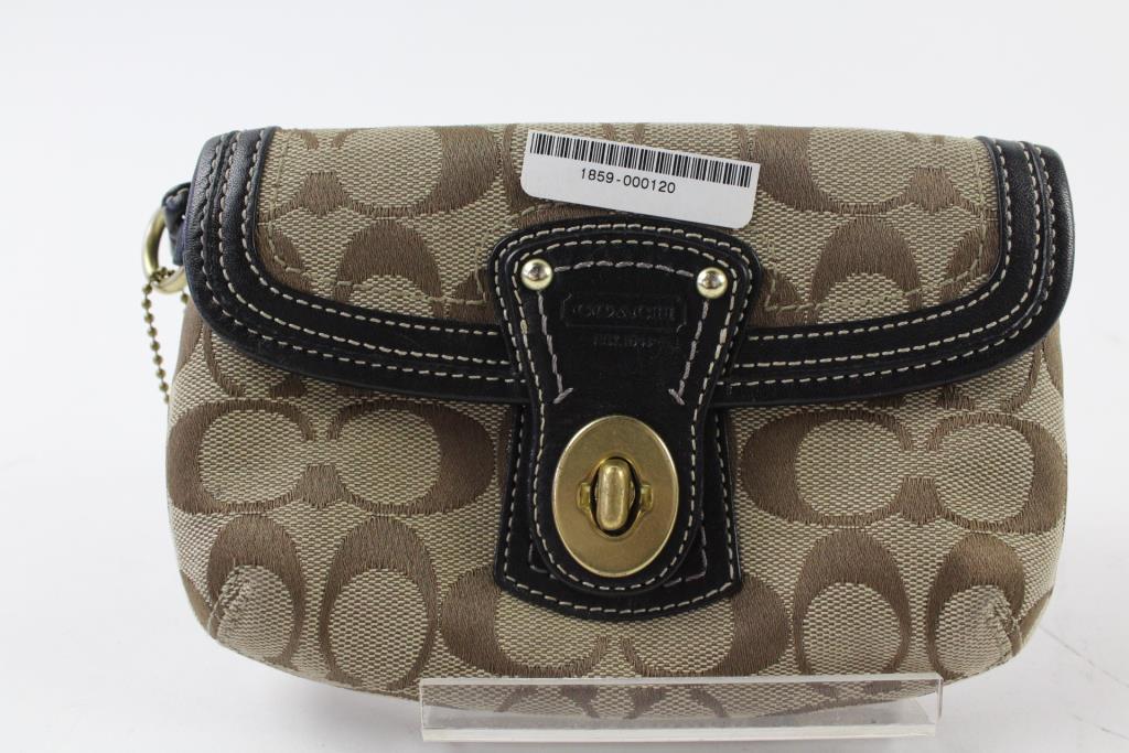 Coach Coin Purse | Property Room
