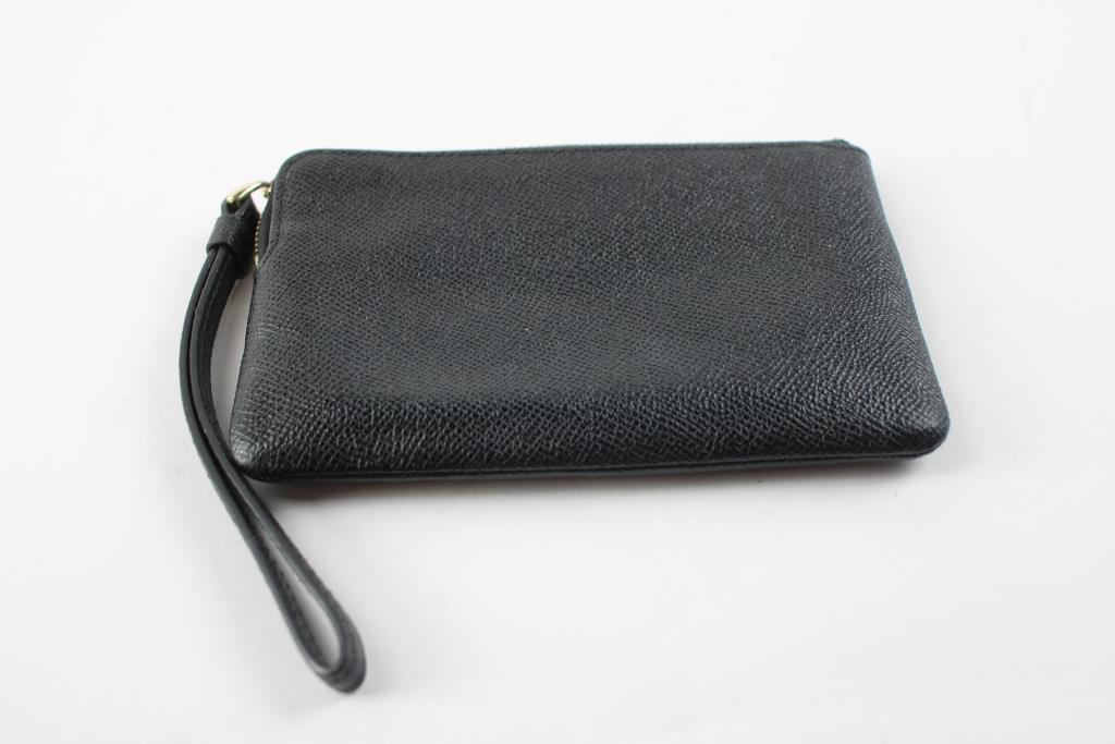 Coach Hand Wallet | Property Room