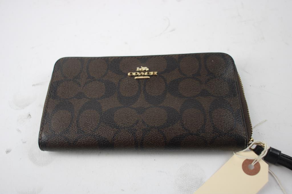 Coach Leather Zipper Hand Wallet | Property Room