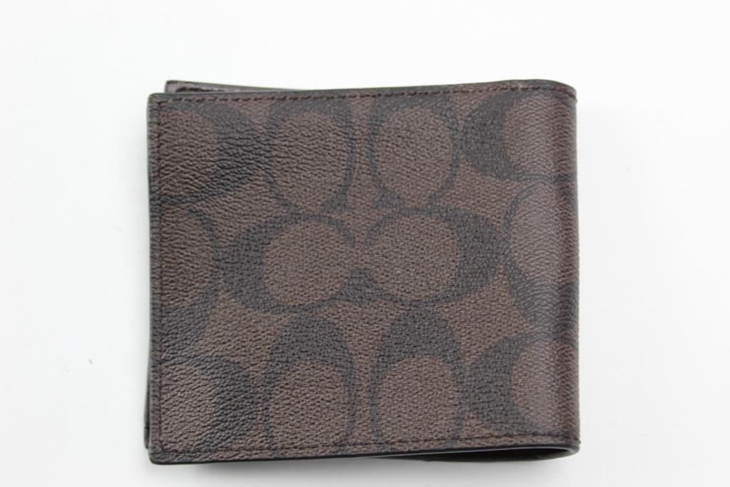 Coach Men's Double Billfold Sport Calf Leather Wallet | Property Room