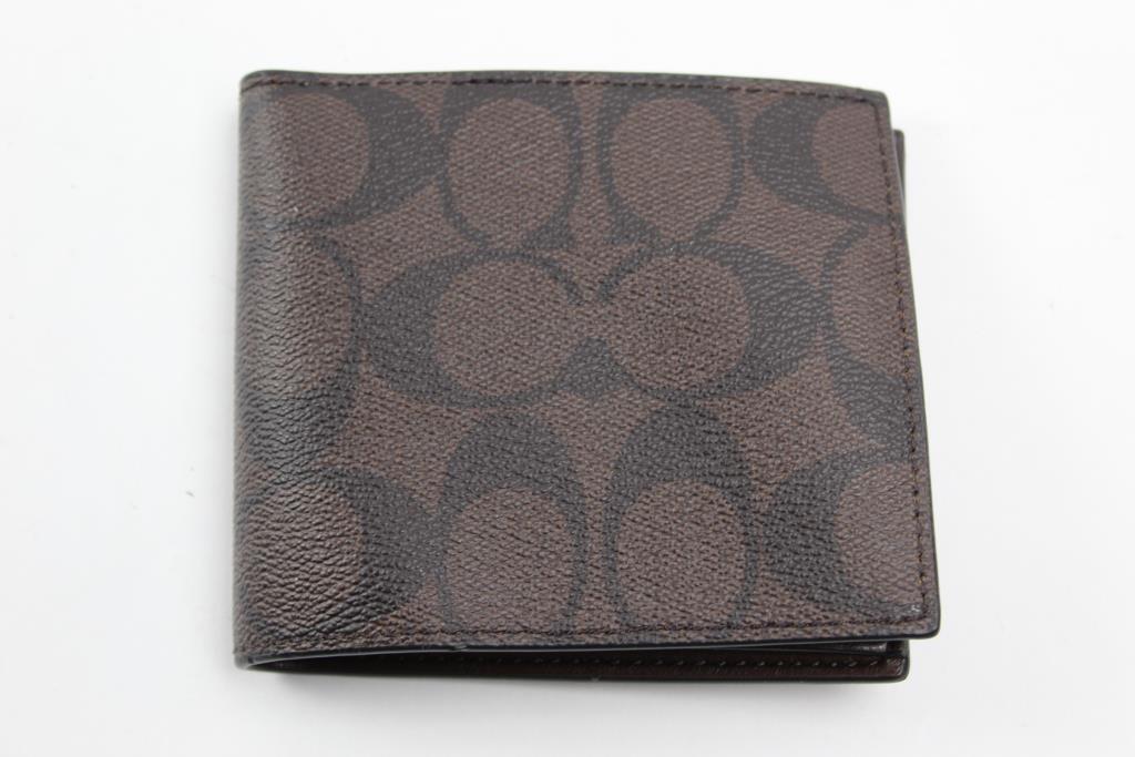 Coach Men's Double Billfold Sport Calf Leather Wallet | Property Room