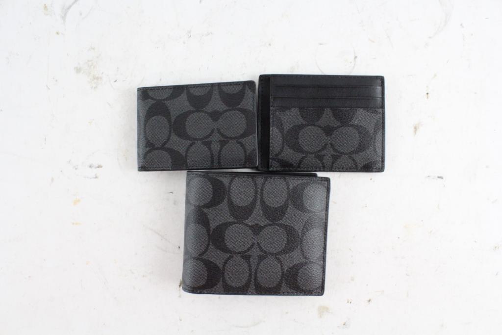 Coach Mens Wallet And Inserts | Property Room
