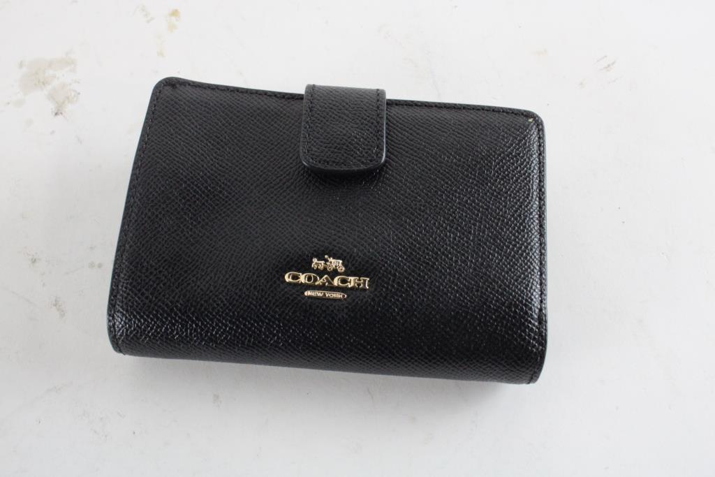 Coach Wallet | Property Room