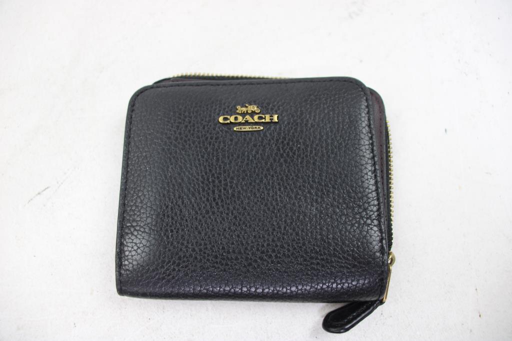 Coach Wallet | Property Room