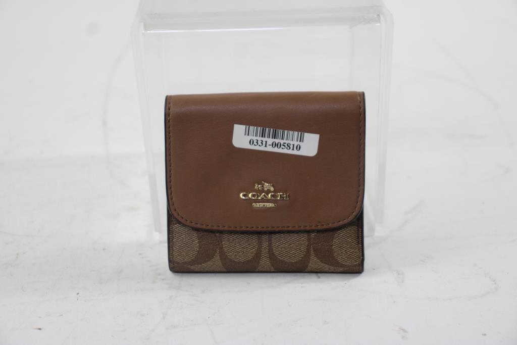 Coach Wallet | Property Room