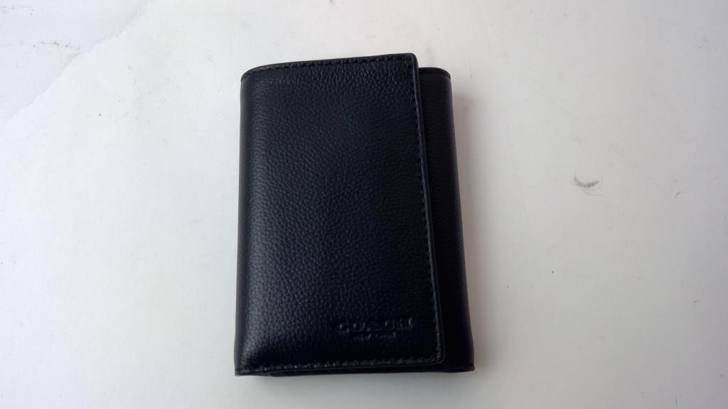 Coach Wallet | Property Room