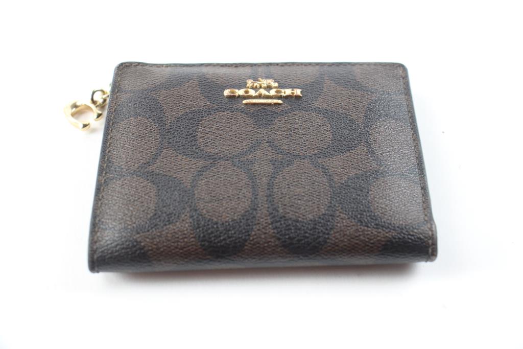 Coach Wallet | Property Room