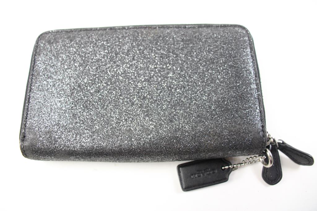 Coach Wallet | Property Room