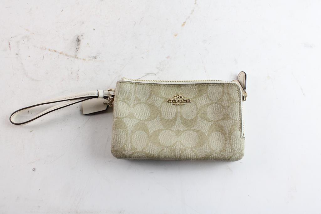 Coach Women's Wallet | Property Room