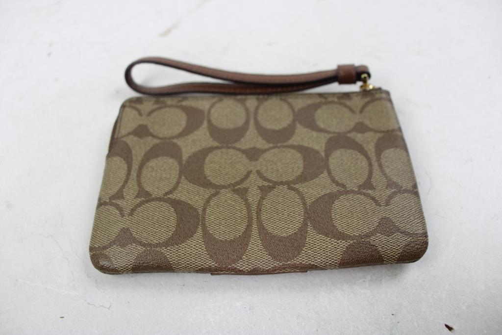 Coach Wrislet | Property Room