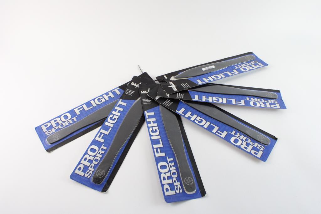 ColdSteel Pro Flight Sport Throwing Knives, 6 Pieces | Property Room