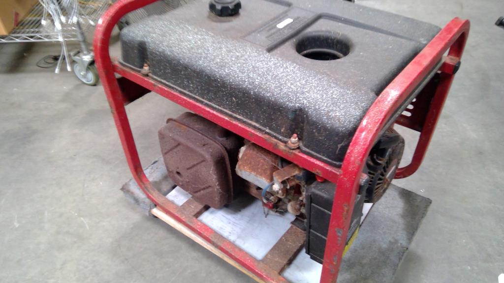 Coleman Powermate Vantage 5000 Generator | Property Room