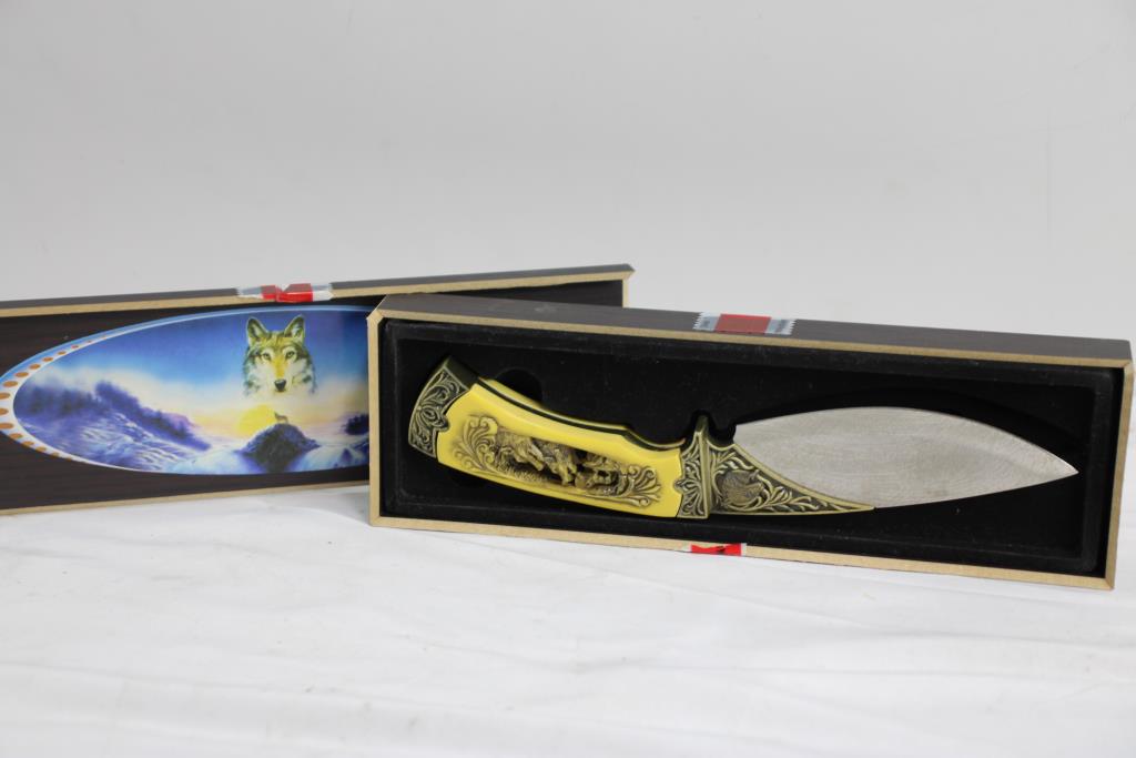 Collectible Wolf Handle Buck Style Knife Etched Blade Design With Box ...