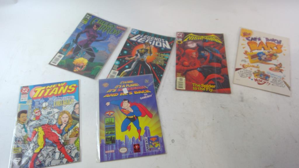 Comic Book Lot, 30+ Pieces | Property Room