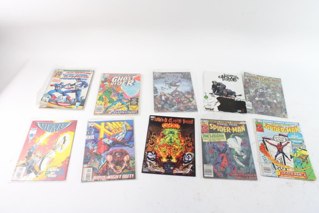 Comic Books, 13 Pieces | Property Room