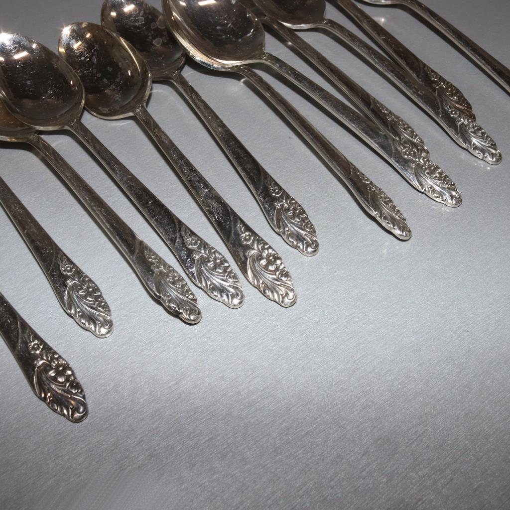 Community Oneida Silver Plated Evening Star Spoons, 12 Pieces ...