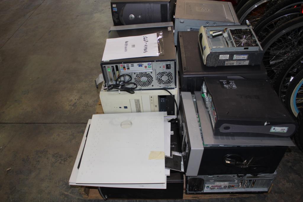 Computer Lot, 19 Pieces | Property Room