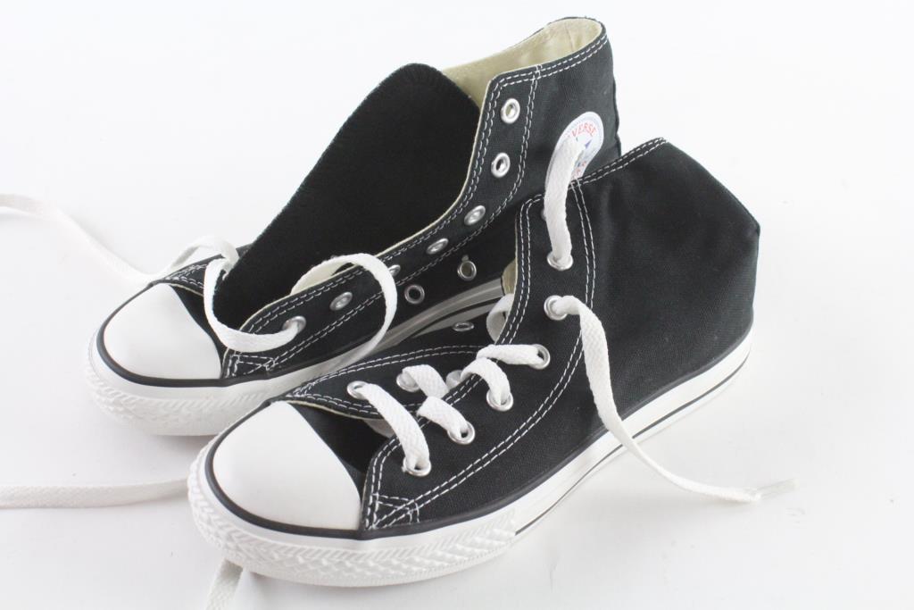 Converse Chuck Taylor All Star Kids Shoes, Size 3 | Property Room