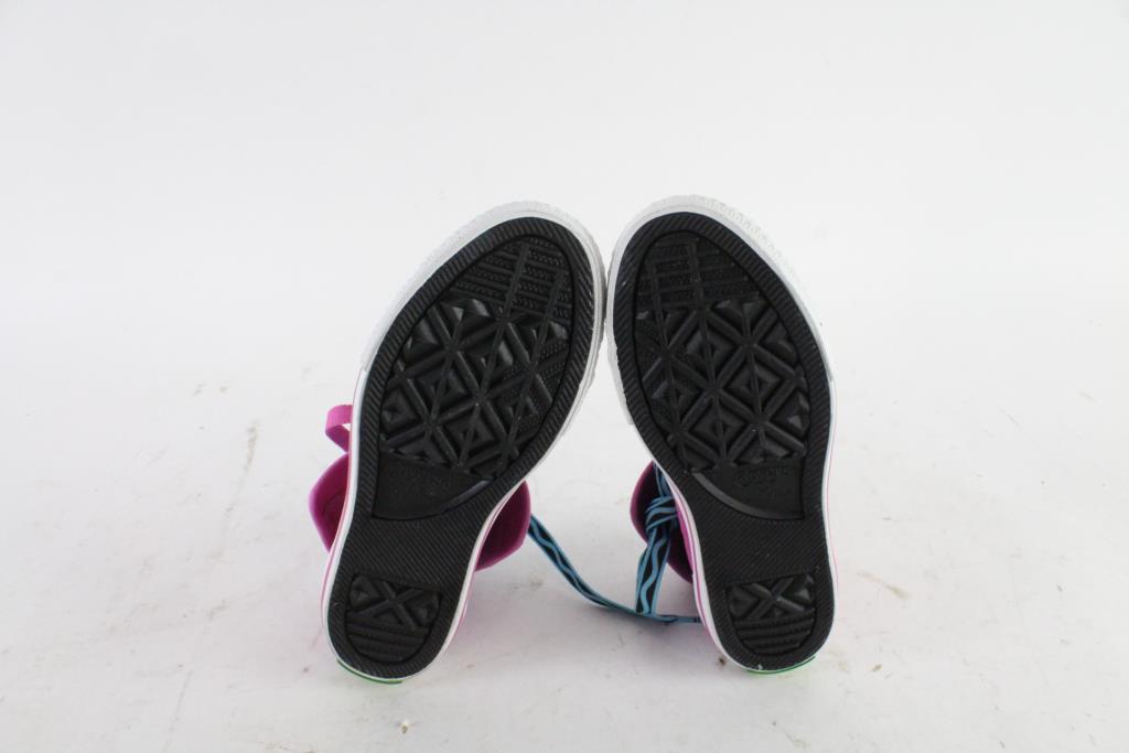 Converse Girls Shoes, Size 1 | Property Room