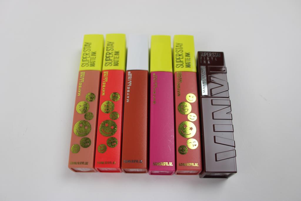 Cosmetics Lot - 10 Pieces | Property Room