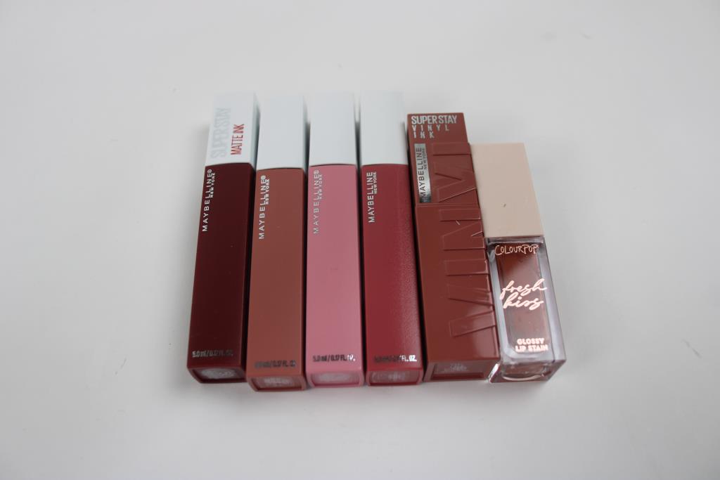 Cosmetics Lot - 10 Pieces | Property Room