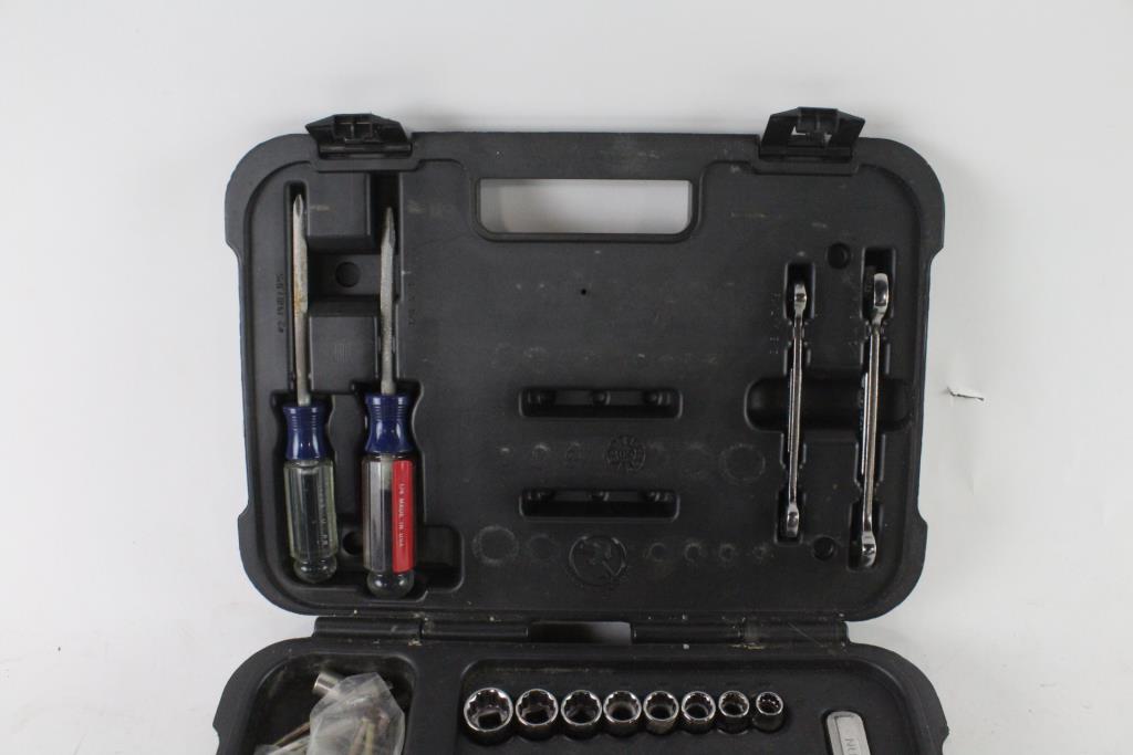 Craftsman 30+ Piece Tool Set | Property Room