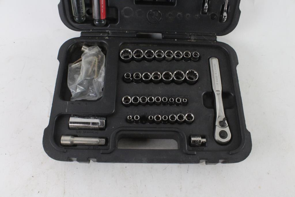 Craftsman 30+ Piece Tool Set | Property Room