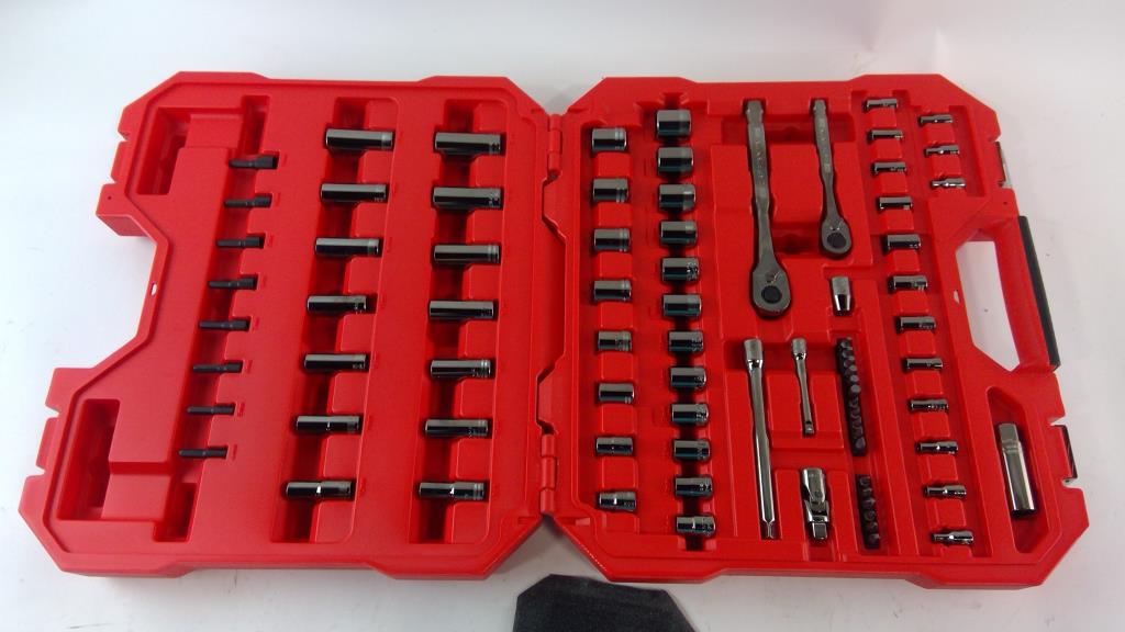 Craftsman 81 Piece Tool Set | Property Room