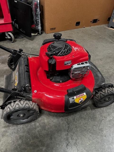 Craftsman M110 140-cc 21-in Push Gas Lawn Mower | Property Room