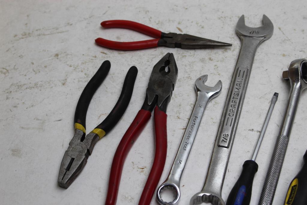 Craftsman, Stanley, Trades Pro+ More Assorted Tools 10+ Pieces ...