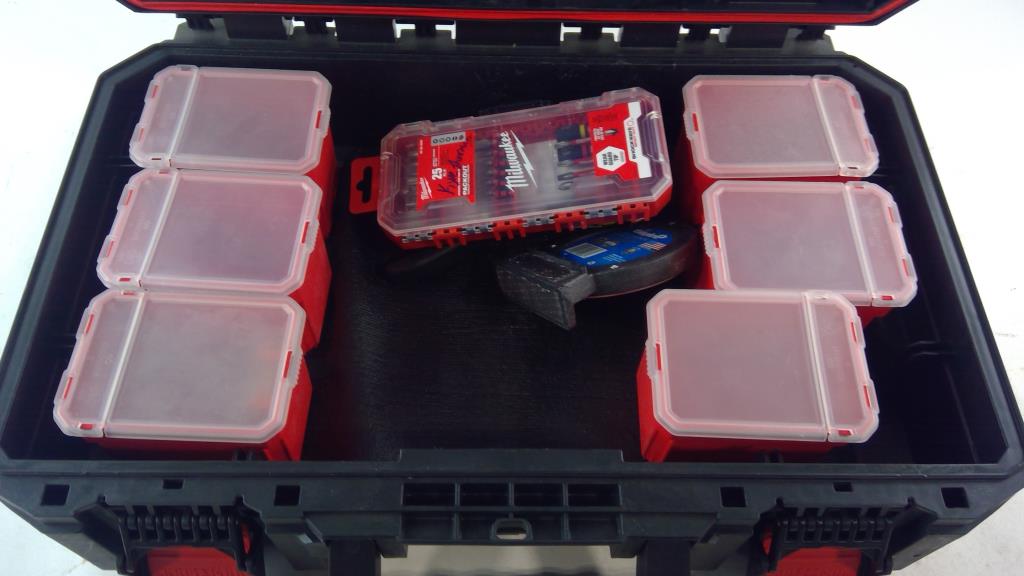 Craftsman Trade Stack Case With Items, 4+ Pieces | Property Room