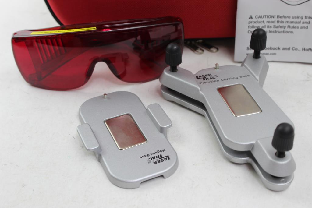 Craftsmans 90 Degree Scrolling Laser Level With Laser Trac | Property Room