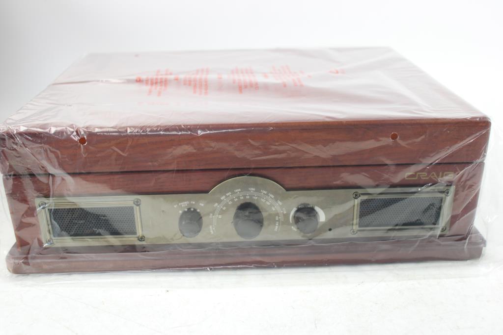 Craig 4-in-1 Turntable System With Bluetooth, CD695 | Property Room