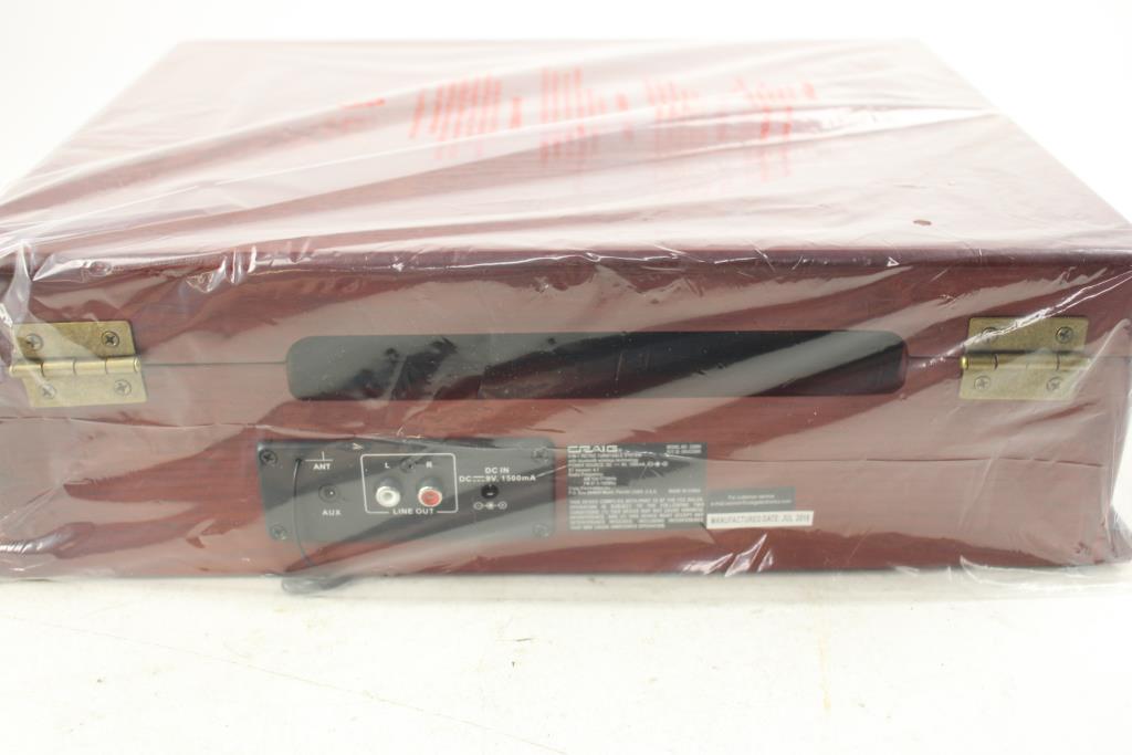 Craig 4-in-1 Turntable System With Bluetooth, CD695 | Property Room