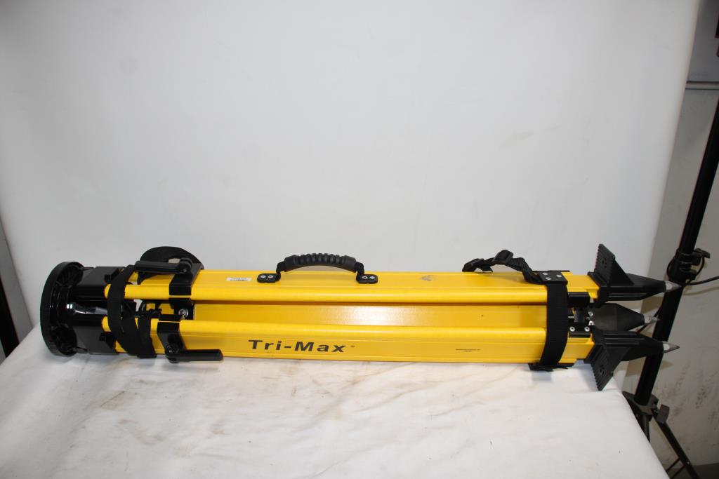 Crain Tri-Max Standard Clamp Tripod | Property Room