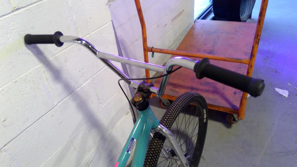 Crew Single Speed Bike | Property Room