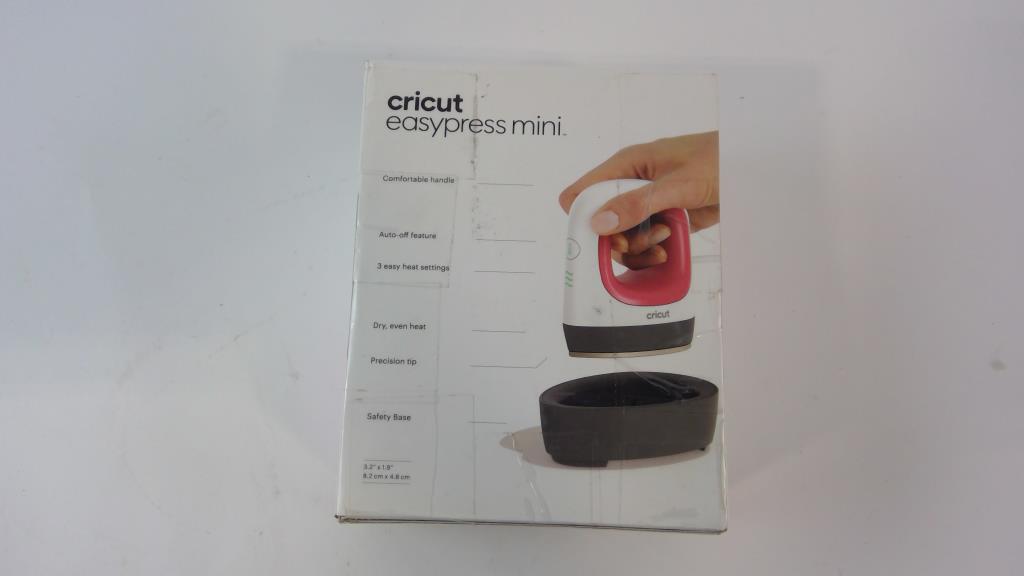 Cricut Easypress Mini | Property Room