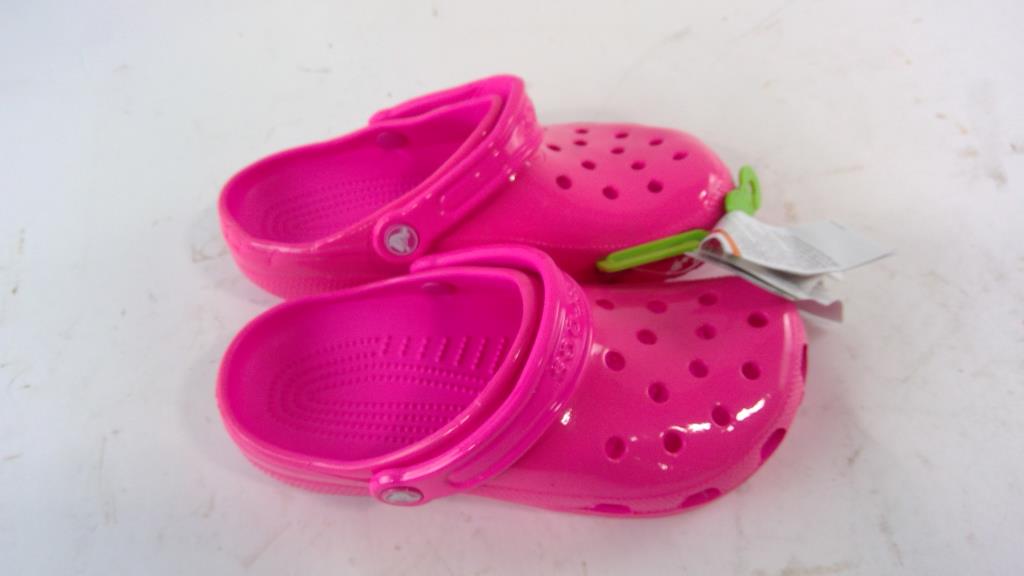 Crocs Women Shoes Size 5 | Property Room