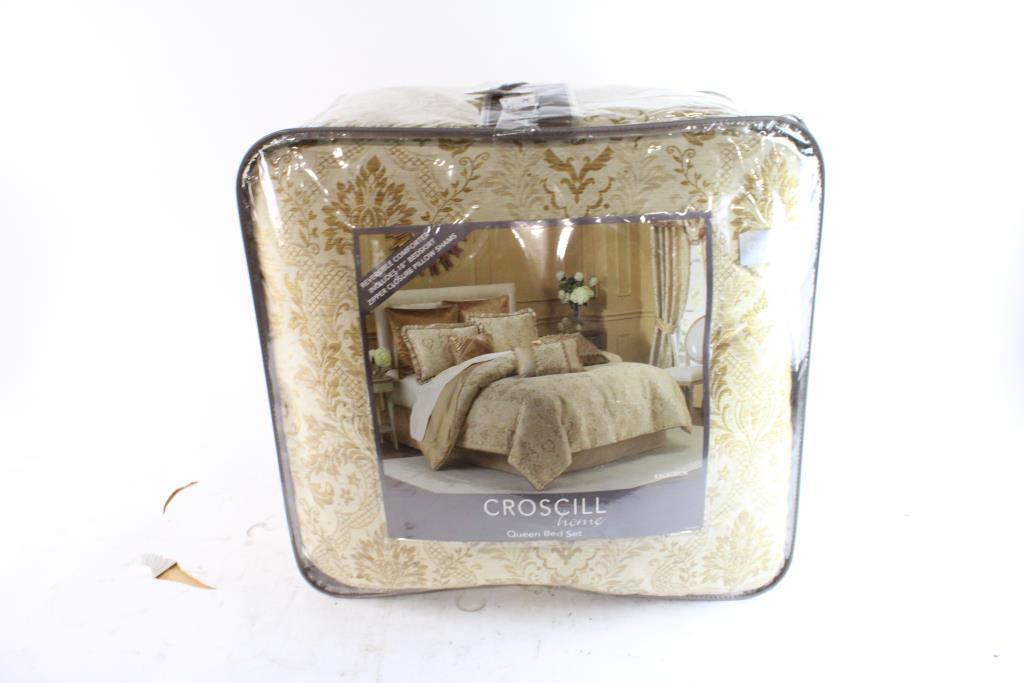 Croscill Queen Bed Set | Property Room
