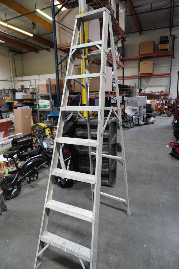 Cuprum 8 Ft Ladder, 428 | Property Room